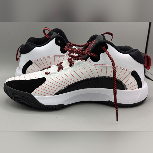 Jordan | Shoes | Nike Jordan Jumpman 22 White University Red Black ...